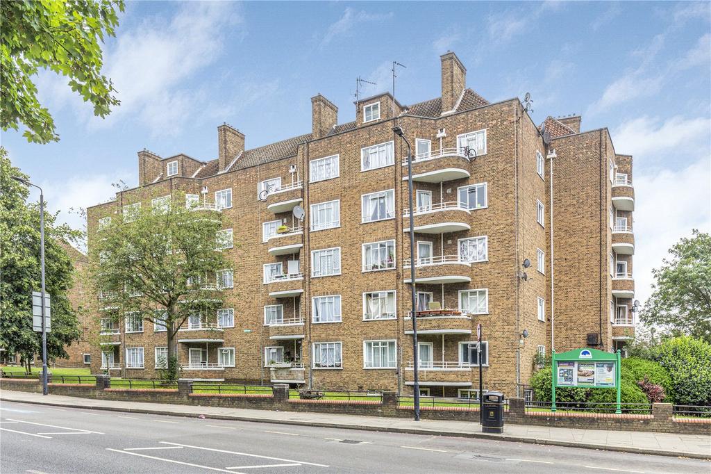 Balham Hill, London, SW12 1 bed flat - £350,000