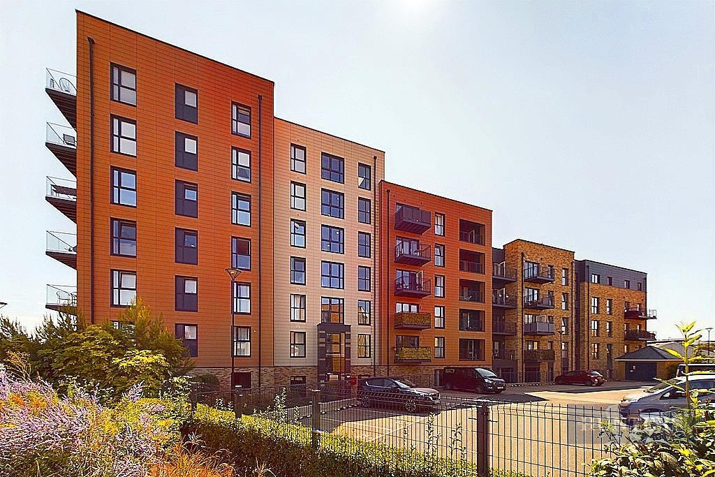 Thomas Blake Avenue, Southampton 1 bed flat - £195,000