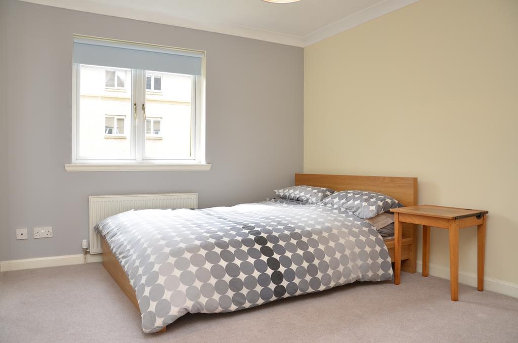 Easter Dalry Rigg, Edinburgh EH11 2 bed flat - £1,350 pcm (£312 pw)