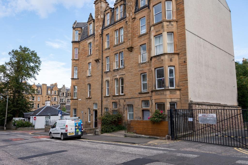 Viewforth, Viewforth, Edinburgh, EH10 3 bed flat - £2,250 pcm (£519 pw)