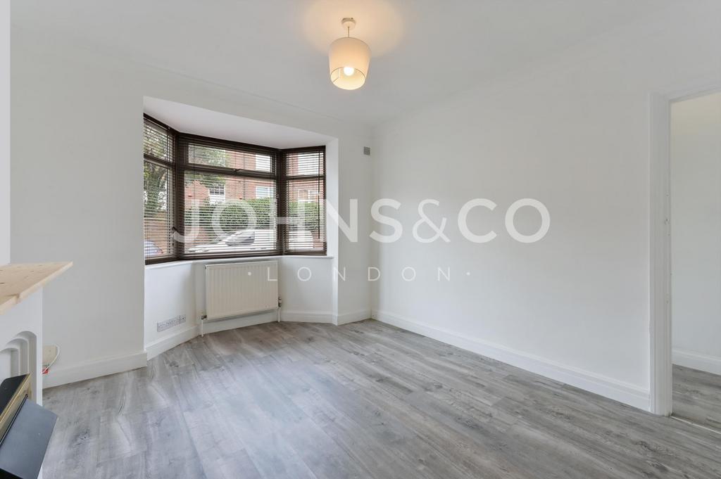 Glenhurst Road, Brentford, London, TW8 2 bed terraced house - £2,496 ...