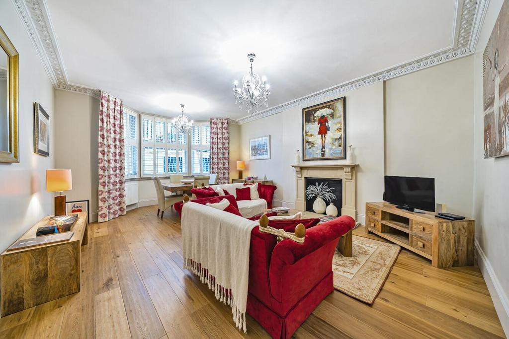 De Vere Gardens, Kensington 2 bed flat - £1,095,000