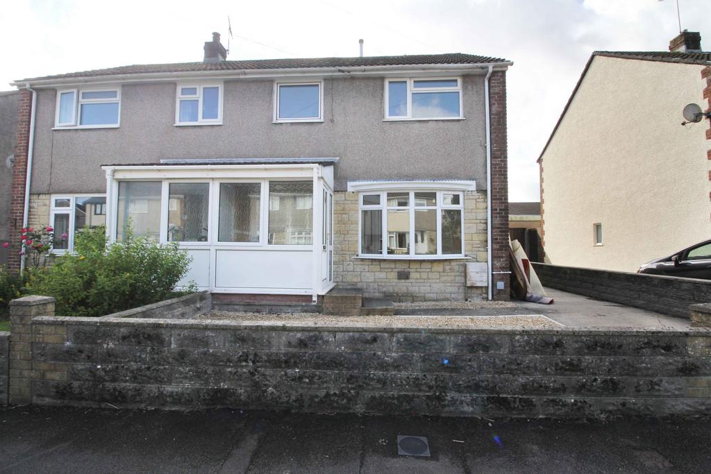 Crown Hill Drive, Crown Hill CF38 2NE 3 bed semi-detached house - £ ...