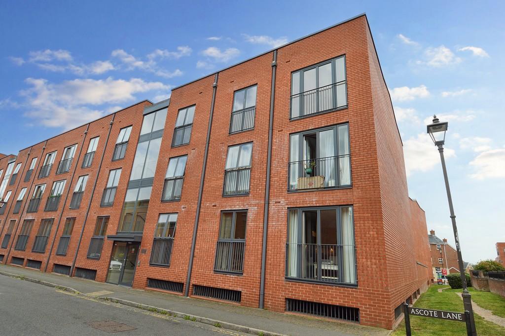 Ascote Lane, Solihull B90 2 bed ground floor flat - £180,000
