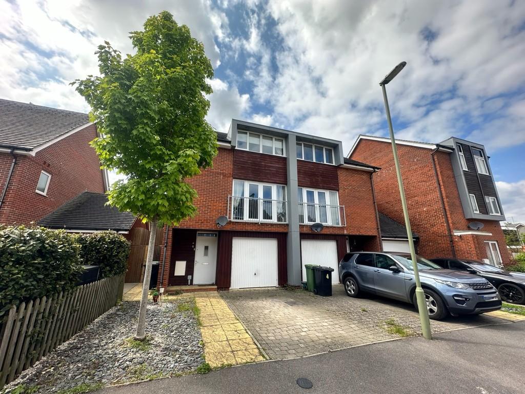 Messner Street, Basingstoke RG24 4 bed semi-detached house - £1,700 pcm ...