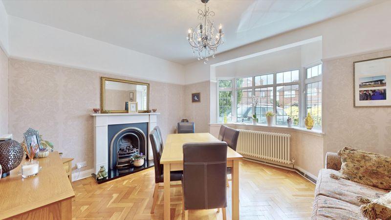 The Hermitage, Uxbridge, UB8 4 bed detached house - £1,095,000