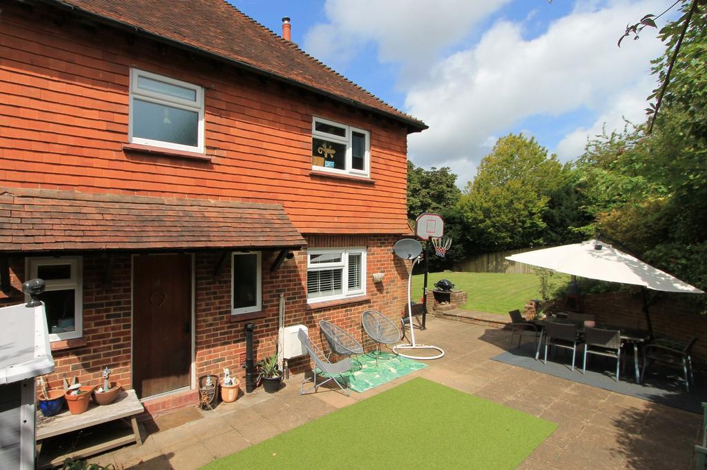 Queens Cottages, Wadhurst, TN5 3 bed semi-detached house - £475,000