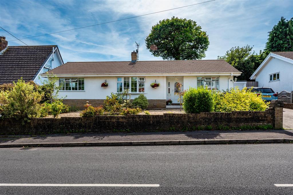 Manselfield Road, Murton, Swansea 2 bed detached bungalow - £400,000