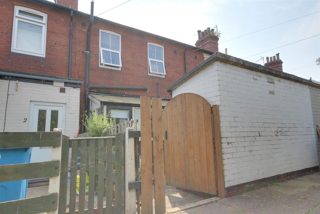 Railway Cottages, Ferry Road, Hessle... 2 bed terraced house - £119,950