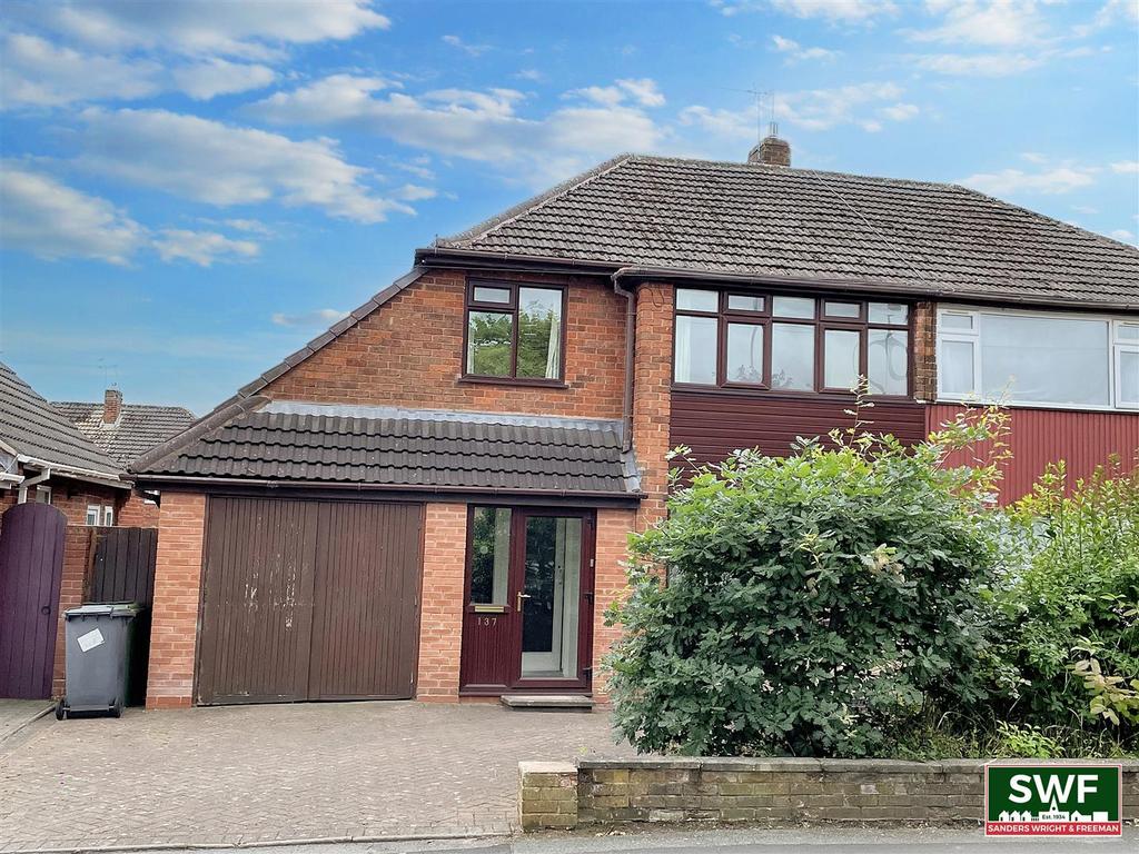 Linthouse Lane, Wednesfield 3 bed semi-detached house - £230,000