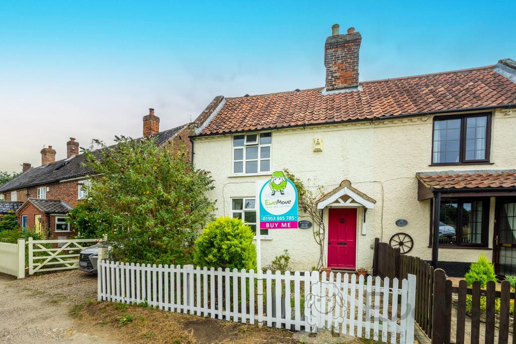 The Common, Mulbarton, Norwich... 2 bed cottage - £260,000