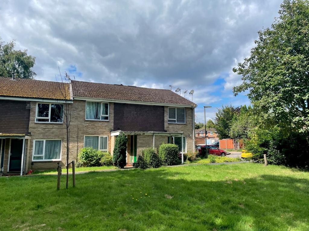Woking GU21 1 bed flat - £1,100 pcm (£254 pw)