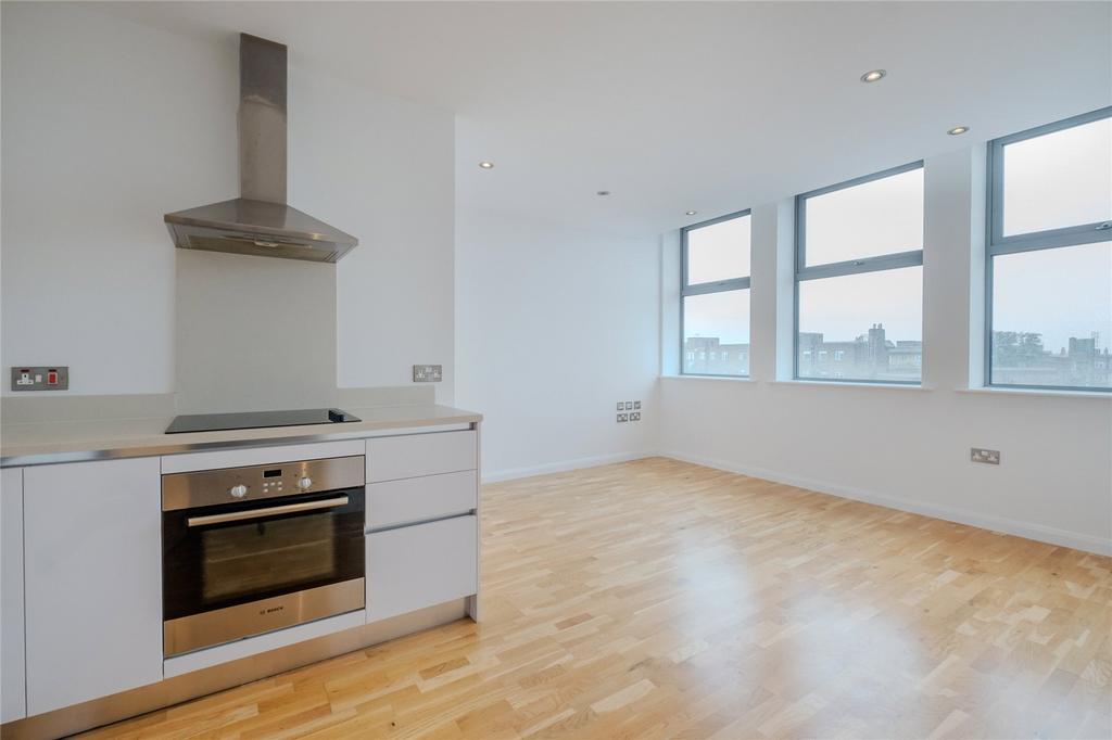 Streatham High Road, London SW16 1 bed apartment - £1,500 pcm (£346 pw)