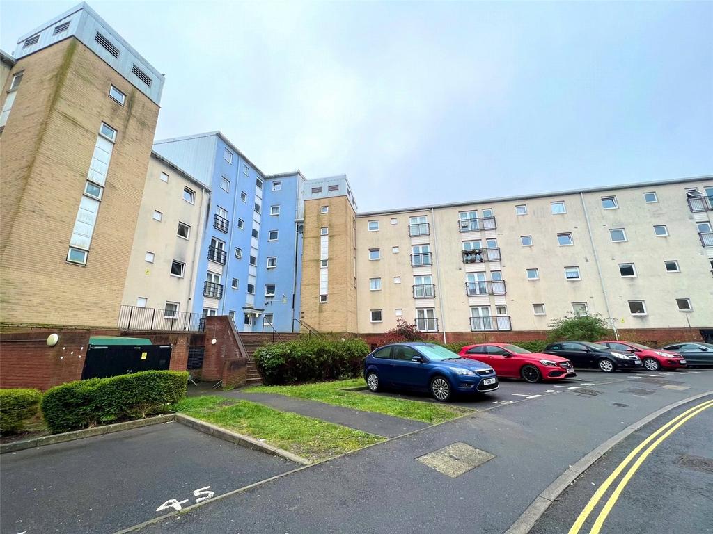 White Star Place, Southampton SO14 2 bed apartment - £1,100 pcm (£254 pw)