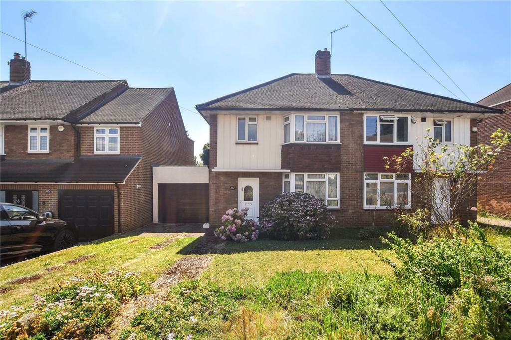 Glenhurst Avenue, Bexley, Kent, DA5 3 bed semi-detached house - £600,000