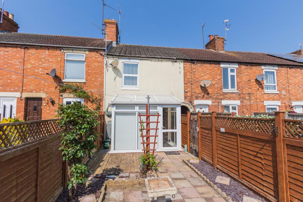 Spring Terrace, Irthlingborough NN9 2 bed terraced house - £189,995