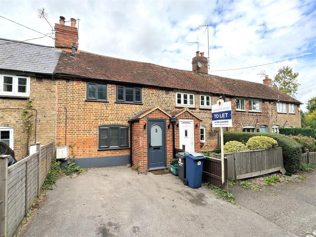 Terrick Row, Terrick HP17 2 bed cottage - £1,400 pcm (£323 pw)