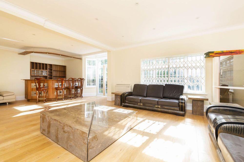 NW3 4 bed apartment - £3,900 pcm (£900 pw)