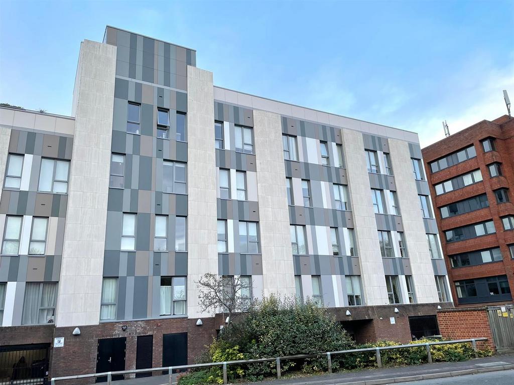 300 Kings Road, Reading RG1 Studio - £1,225 pcm (£283 pw)