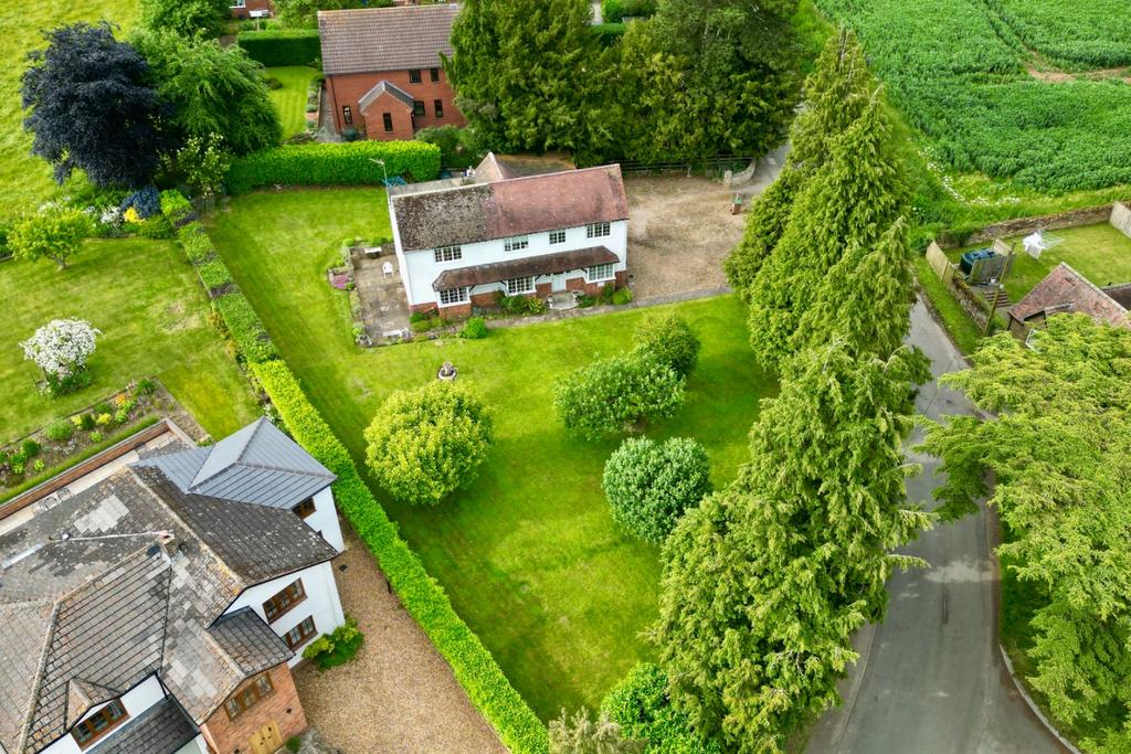 Little Brington, Northampton, NN7 4HX 4 bed detached house for sale - £ ...