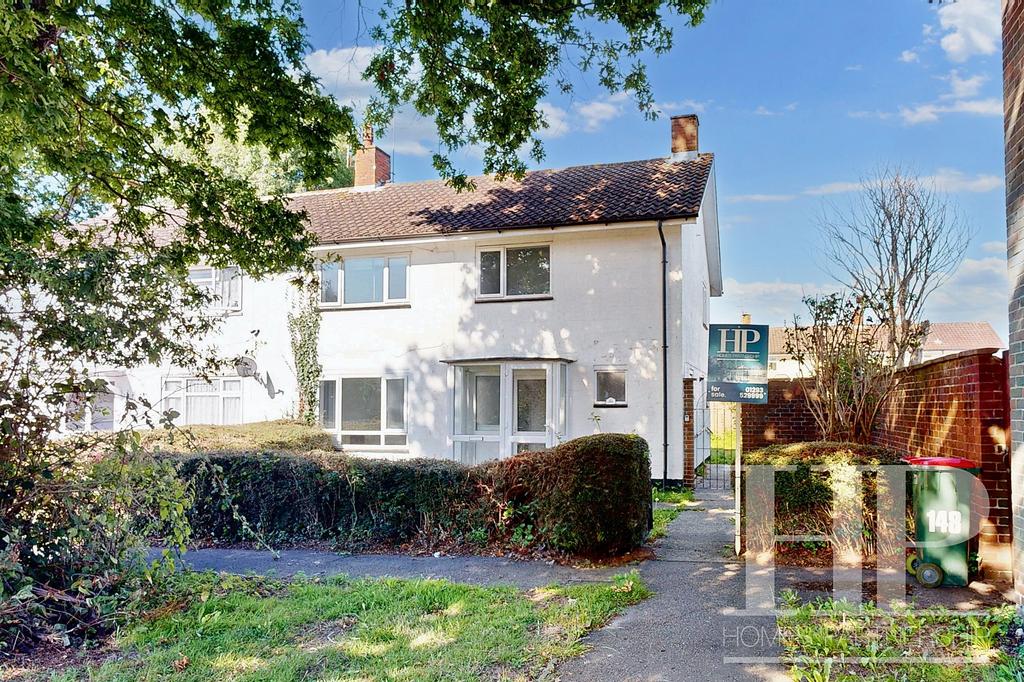 Langley Drive, Crawley RH11 4 bed semi-detached house - £400,000