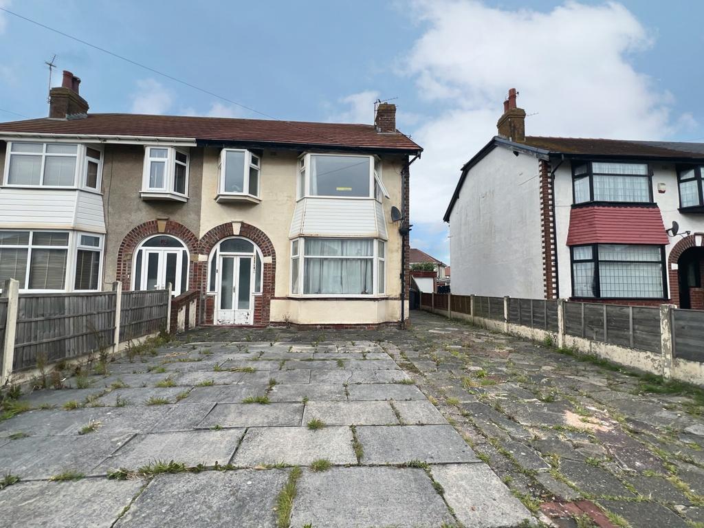 Carr Gate, Cleveleys FY5 1 bed apartment - £55,000