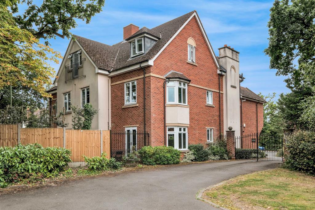 Westwood Grove, Solihull, B91 1QS 2 bed ground floor flat for sale - £ ...