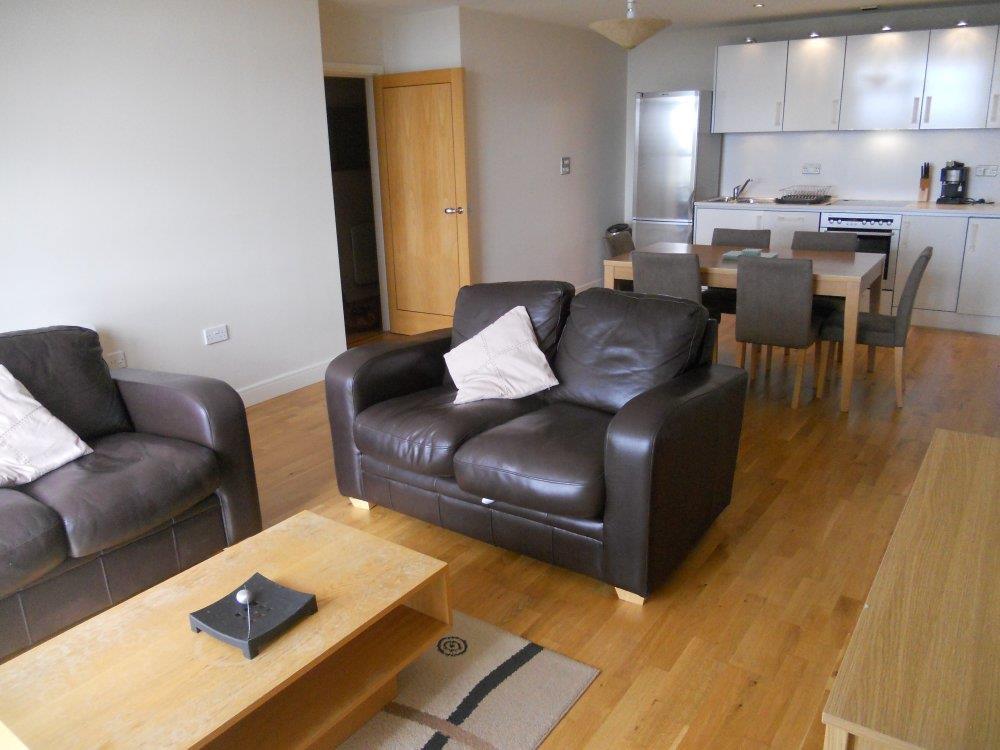 Altolusso, Bute terrace, Cardiff 2 bed apartment - £1,300 pcm (£300 pw)