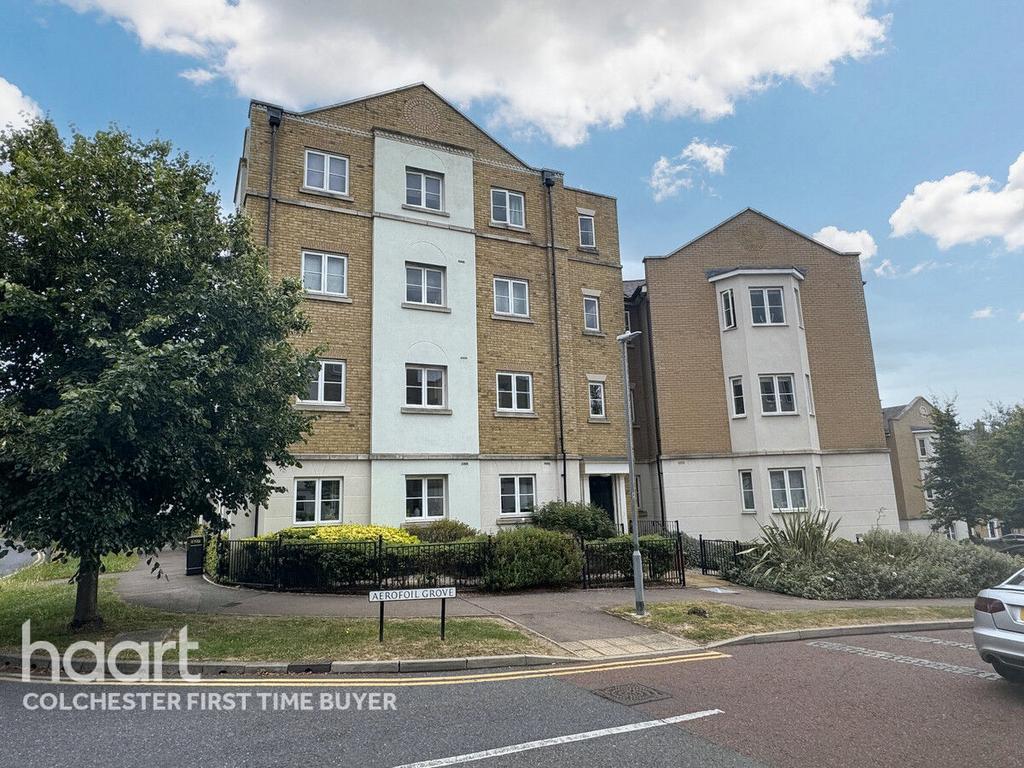 Aerofoil Grove, Colchester 2 bed apartment - £180,000