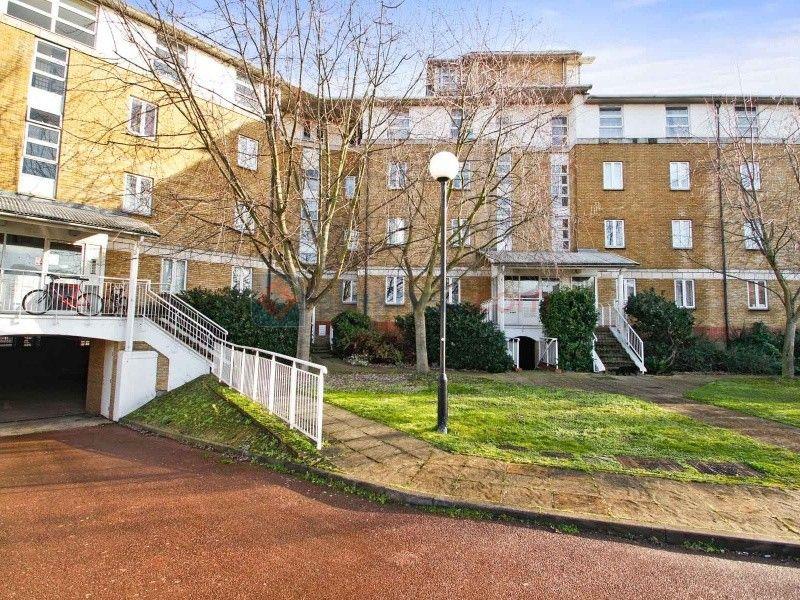 Elbourne Court, SE16 7WF 1 bed flat - £1,600 pcm (£369 pw)
