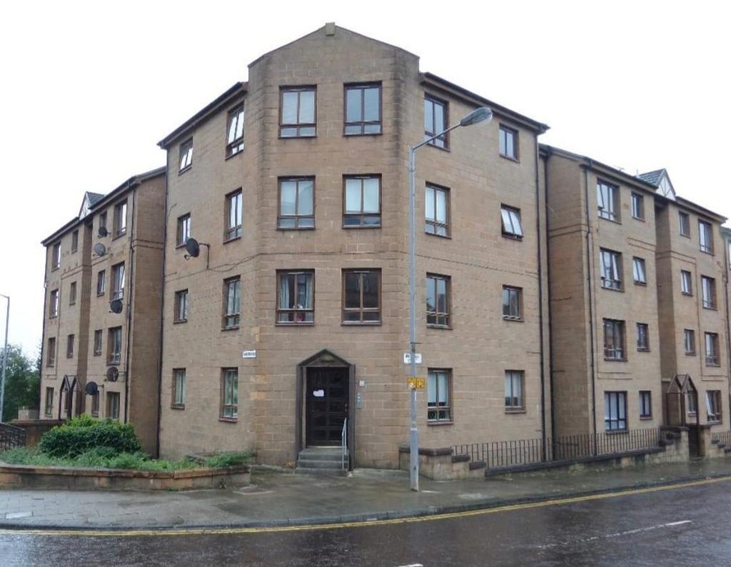 Muiryhall Street, Coatbridge ML5 2 bed flat - £675 pcm (£156 pw)