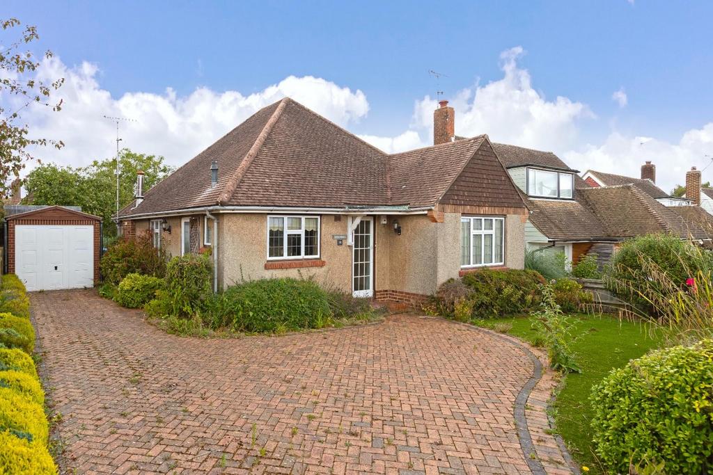 Saxon Road, Steyning 2 bed detached bungalow for sale - £550,000