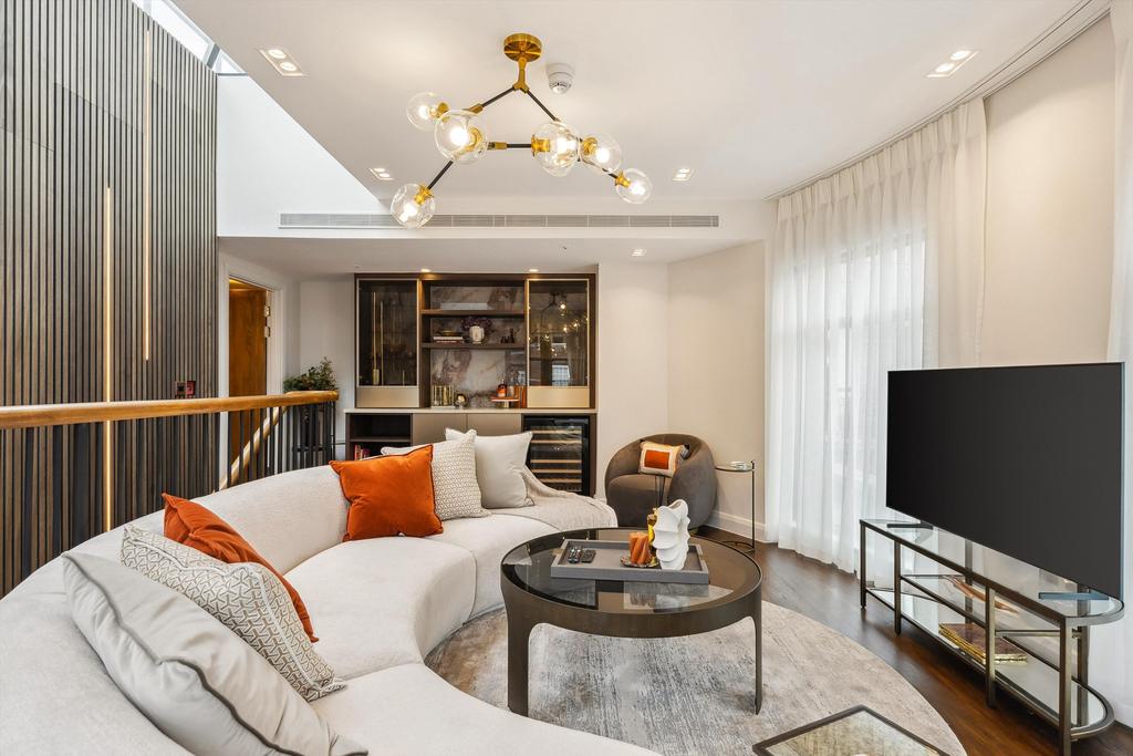 North Row, London, W1K 2 bed flat to rent - £17,117 pcm (£3,950 pw)