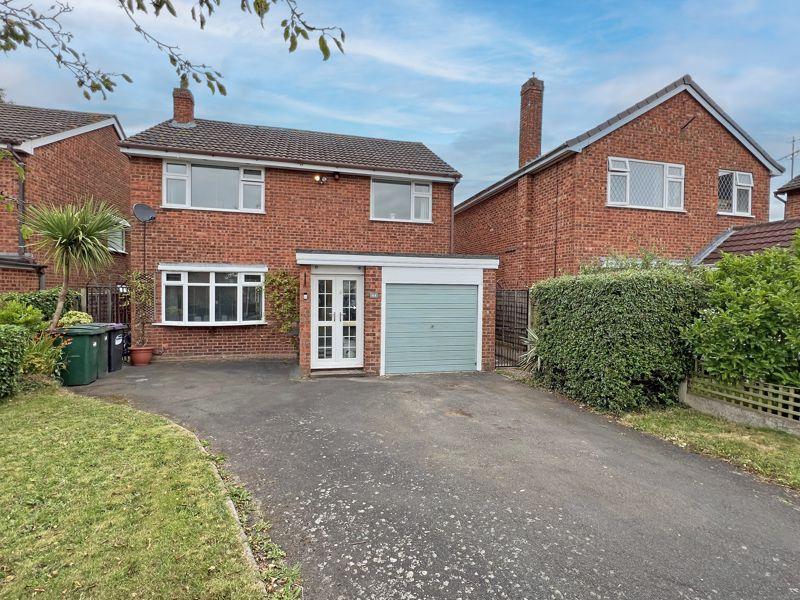 Yew Tree Grove, Bridgnorth WV16 4 bed detached house for sale - £350,000
