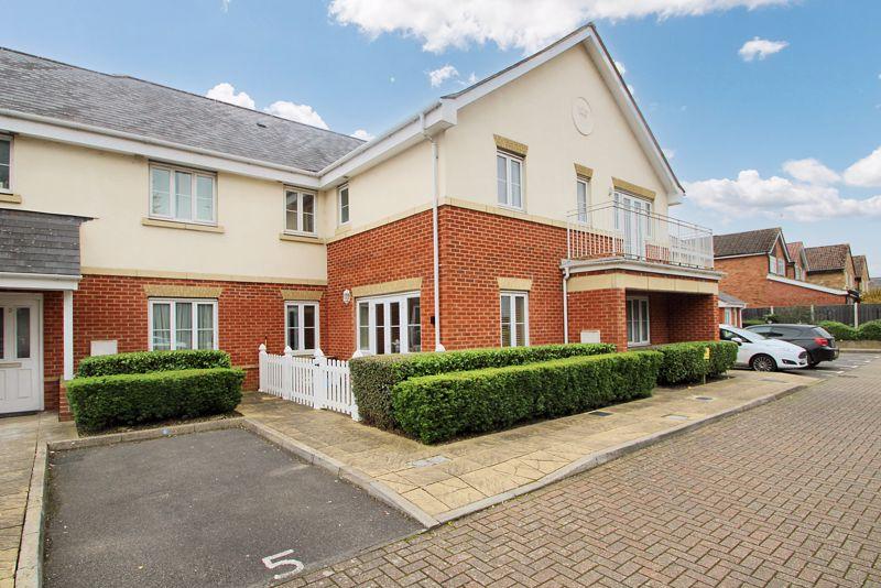 London Road, High Wycombe HP10 2 bed apartment - £1,425 pcm (£329 pw)
