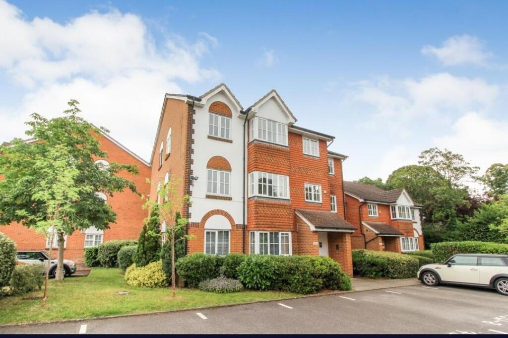 Amethyst Lane, Reading RG30 2 bed flat - £1,450 pcm (£335 pw)