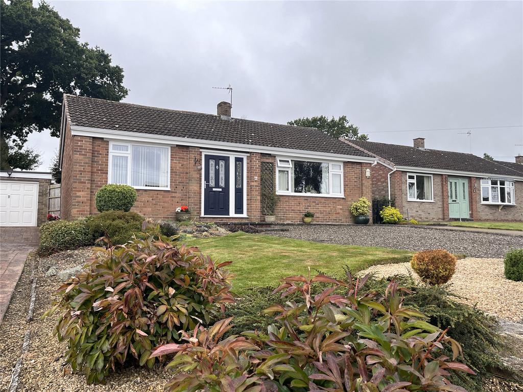 Yew Tree Drive, Bayston Hill... 2 bed bungalow - £335,000