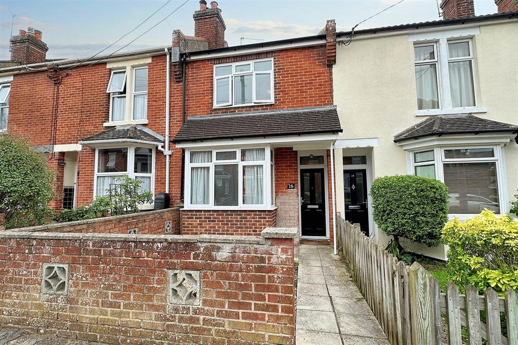 Bishopstoke 3 bed terraced house - £290,000
