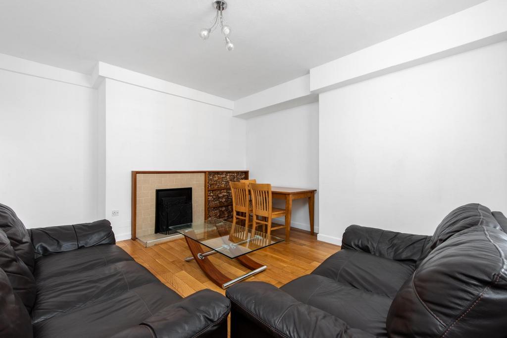 Algar House, London SE1 3 bed apartment - £3,467 pcm (£800 pw)