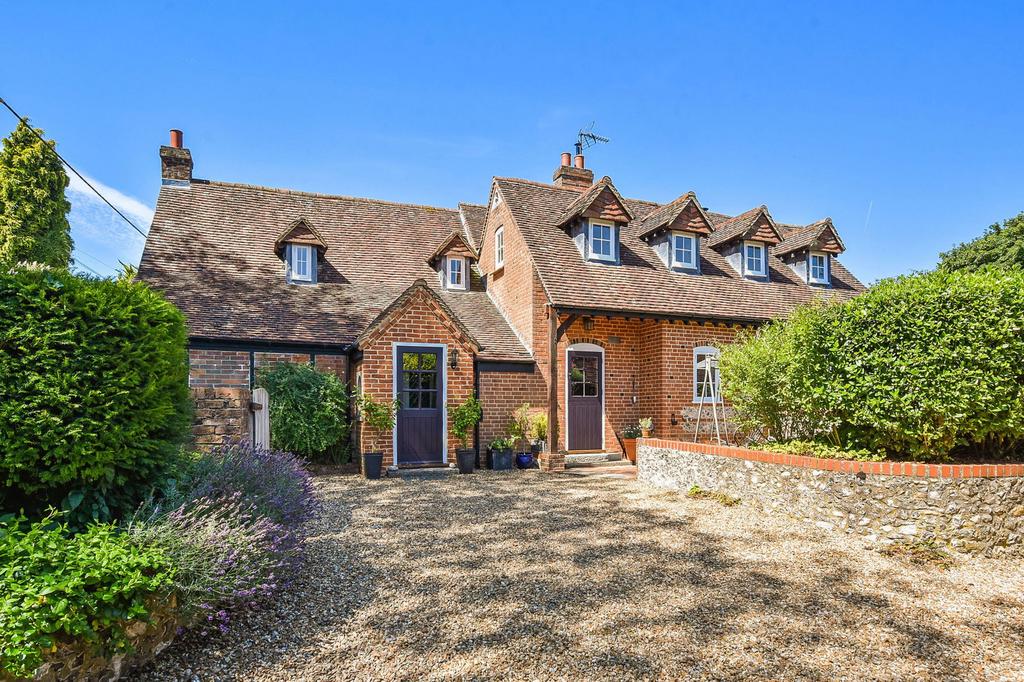 The Old Brewery, Dummer, Hampshire 4 bed detached house for sale - £ ...
