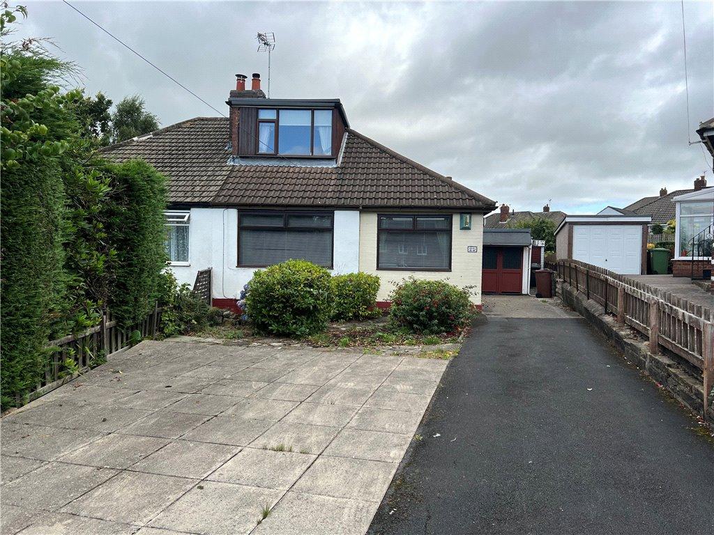 Bedford Gardens, Leeds, West... 2 bed bungalow - £220,000