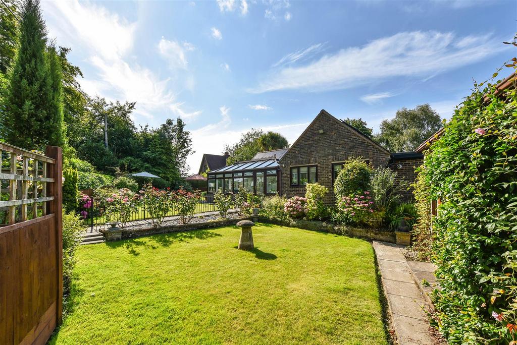 Wandleys Lane, Walberton 4 bed detached bungalow - £725,000