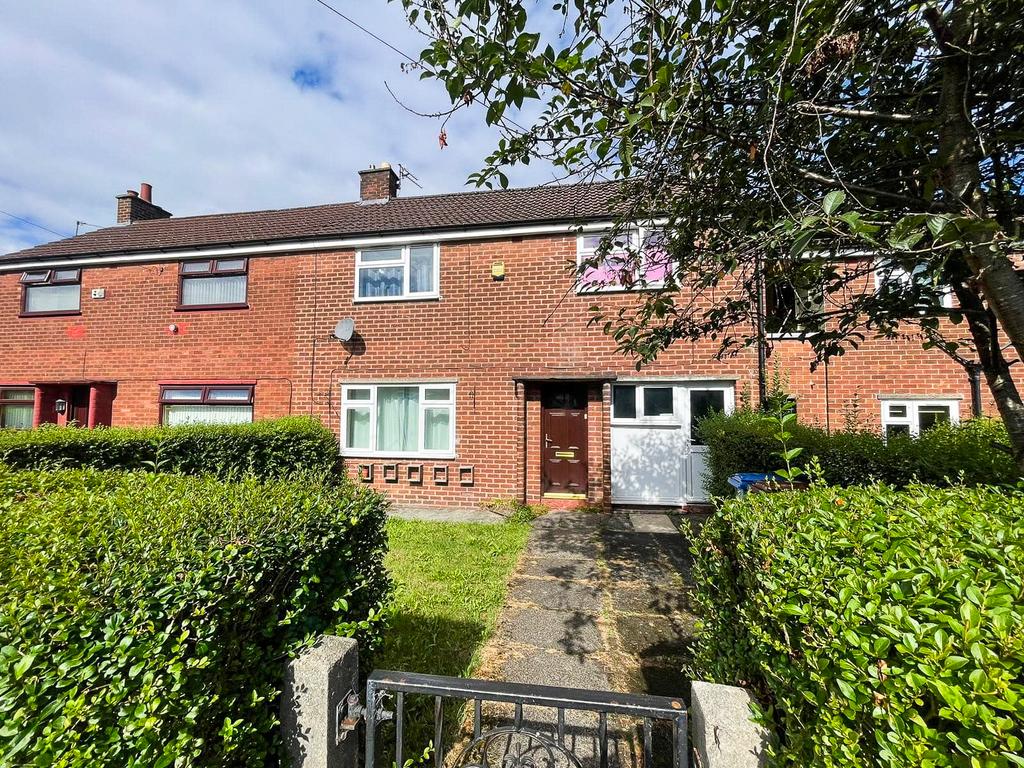 Dunster Avenue, Brinnington 3 bed terraced house - £195,000