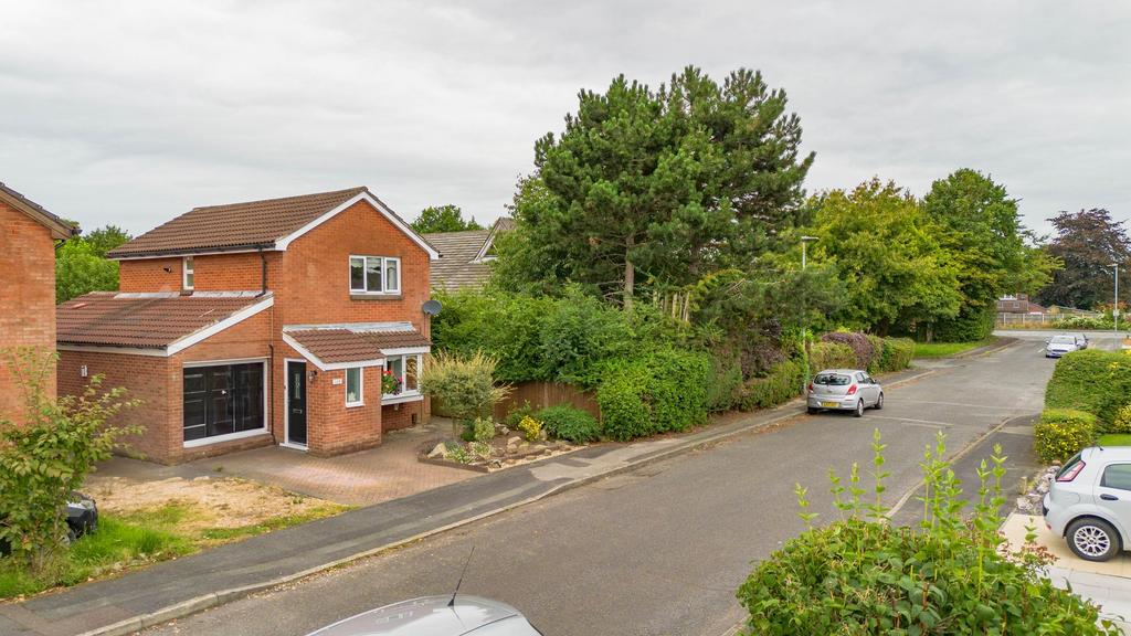 St. Bridgets Close, Fearnhead, WA2 3 bed detached house for sale - £280,000