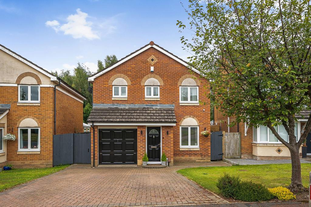 Heather Way, Harrogate, HG3 3 bed detached house - £410,000