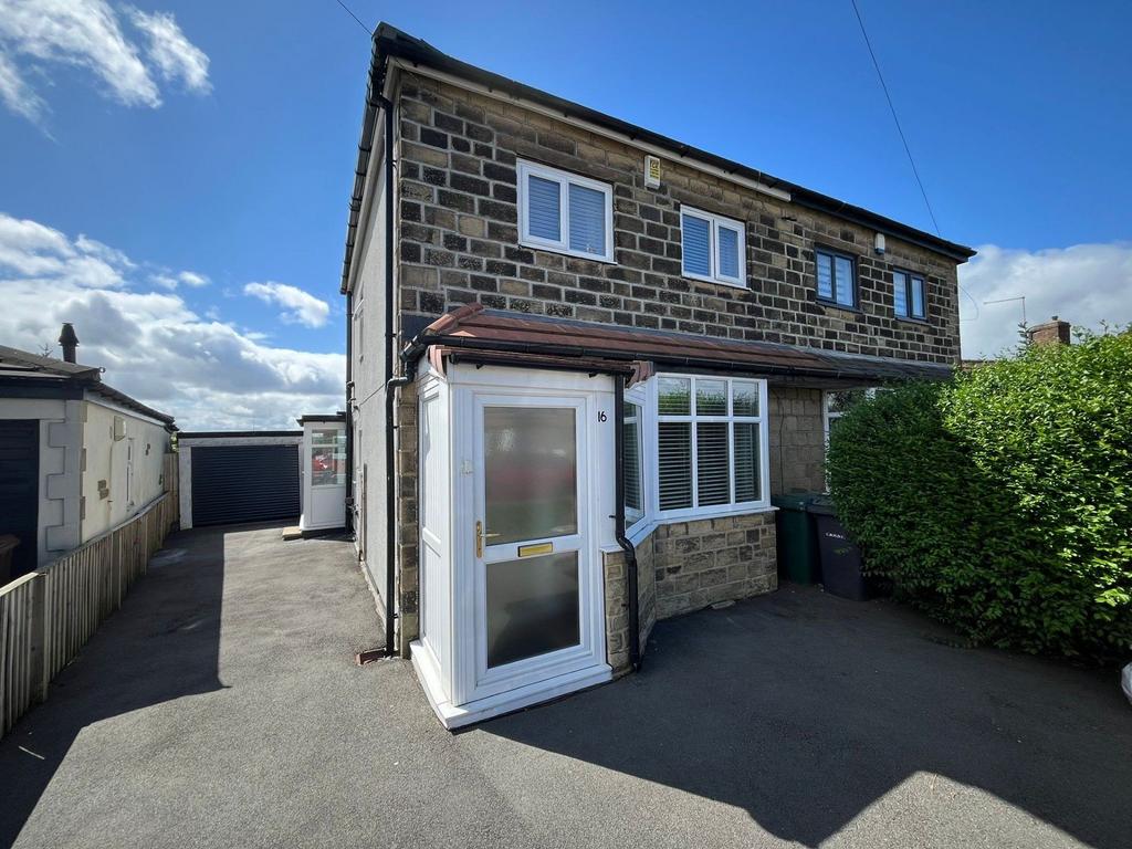 Wrose, Wrose BD18 2 bed semi-detached house - £189,995