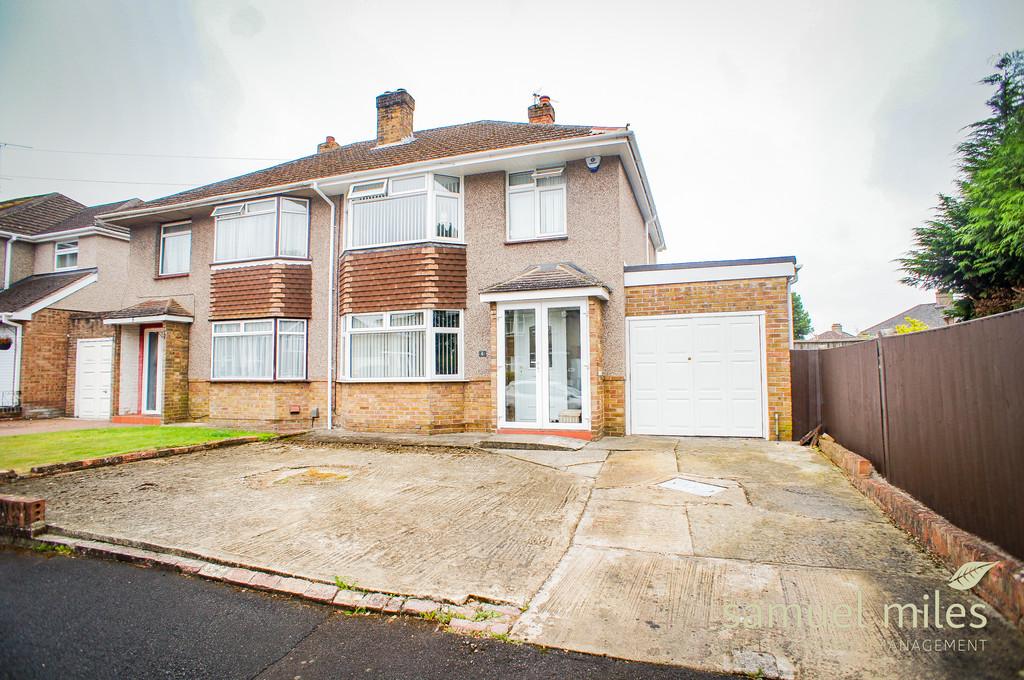Amberley Close, Swindon SN25 3 bed semi-detached house - £335,000