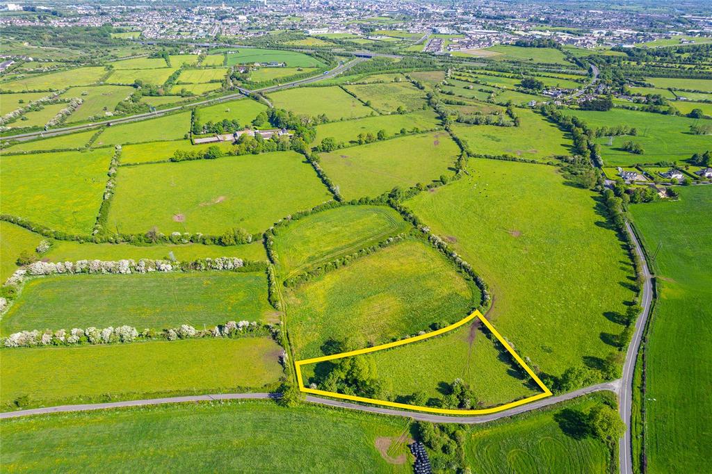 Rossbrien, Co Limerick Land - £42,757* (€50,000)