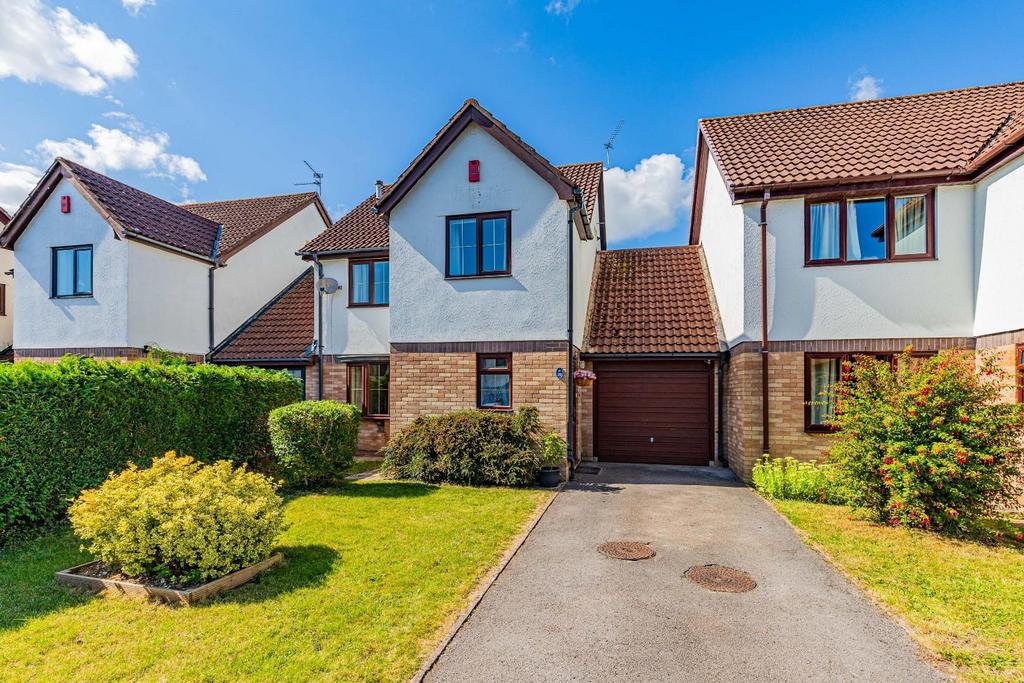 Fieldfare Drive, Cardiff CF3 3 bed link detached house - £290,000