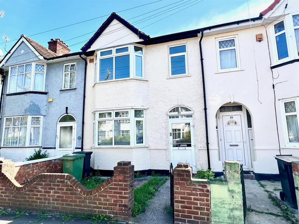 Barriedale, London SE14 3 bed terraced house - £2,400 pcm (£554 pw)